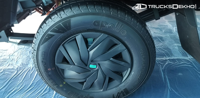 Check Out Switch IeV 3 And IeV 4 Trucks In Images | Trucks.cardekho.com