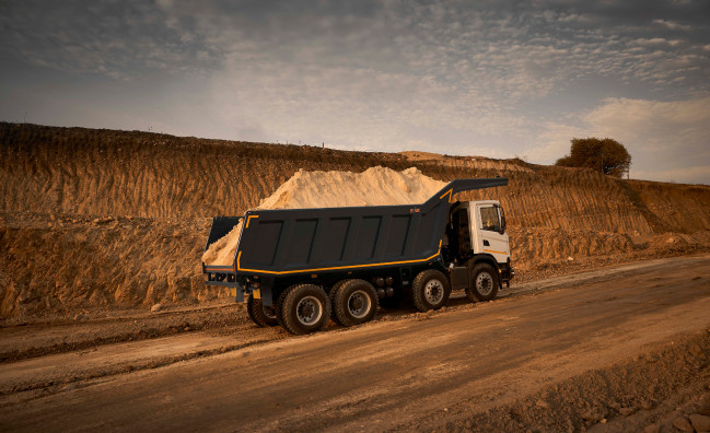 Scania XT premium Tipper: Detail Look | Trucks.cardekho.com