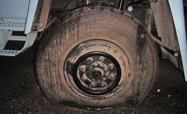 Three Simple Signs Your Truck Needs New Tyres | Trucks.cardekho.com