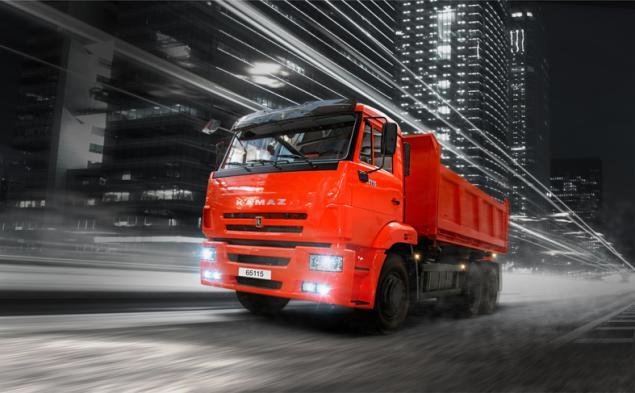 Kamaz advances plans for a self drive truck | Trucks.cardekho.com