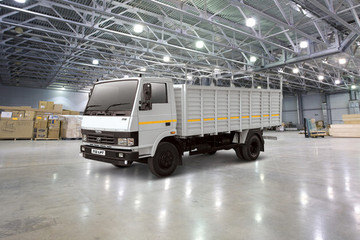 Tata 712 LPT Price in 2024 - 712 LPT Mileage, Loading Capacity