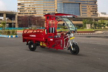 YC Electric E Loader Price in 2024 - E Loader Mileage, Loading Capacity